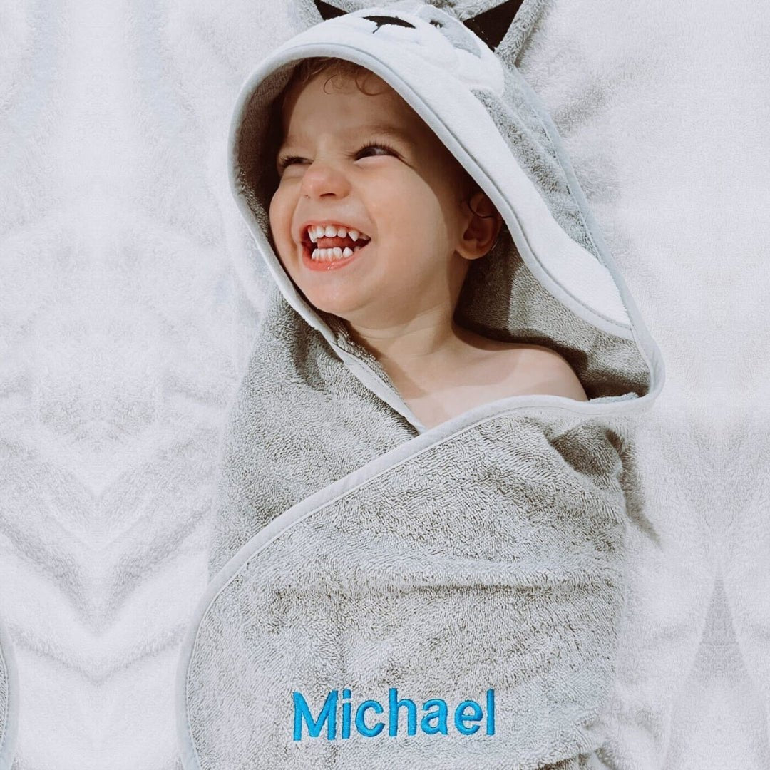 Hooded Towel - Bandit The Raccoon – Riff Raff Baby US